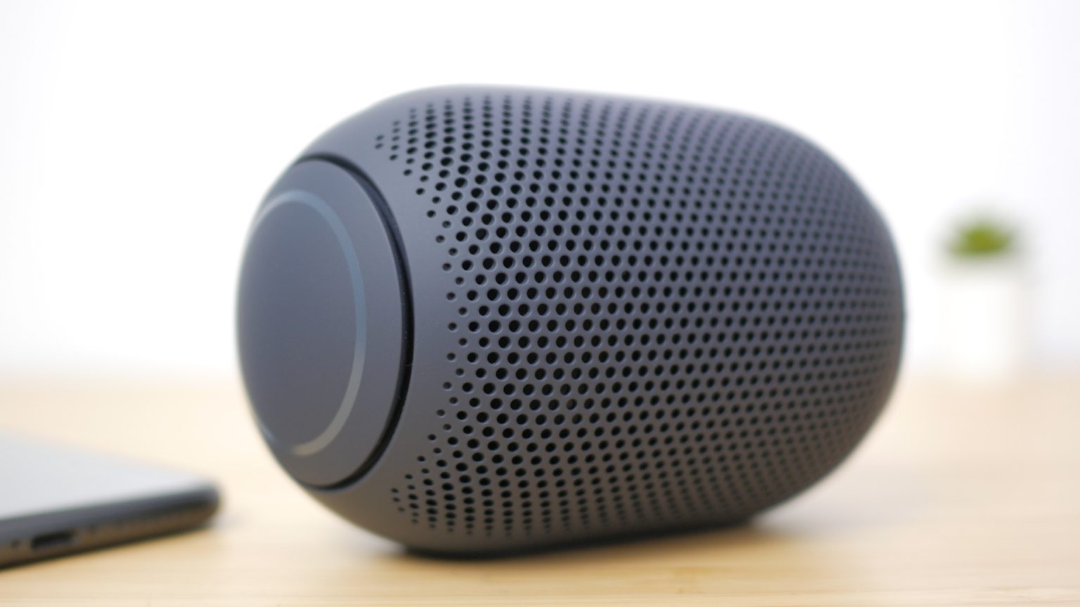 LG XBOOM Go PL2 review | vs Ultimate Ears Wonderboom 2, LG PK3, Anker ...