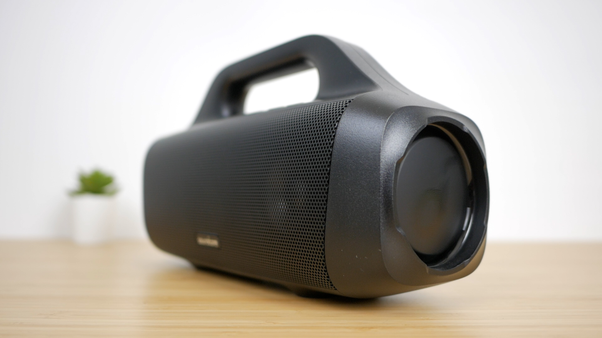 Soundcore Motion Boom review | inc Sound test vs JBL Xtreme 3 ...