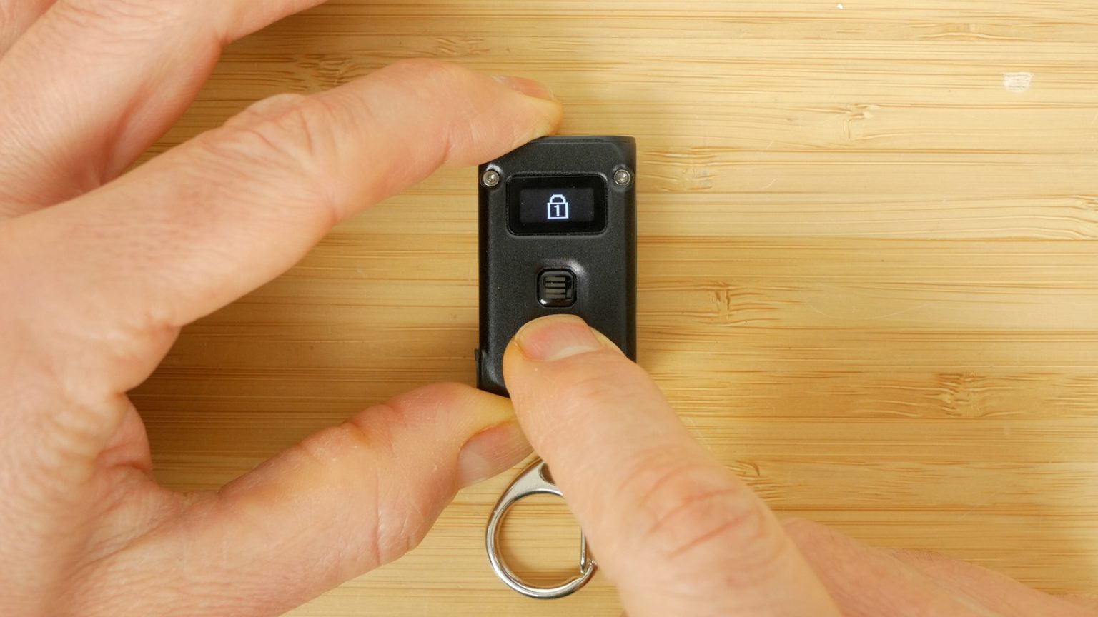 7 Best Keychain Flashlights for EDC (Everyday Carry) - The Technology Man