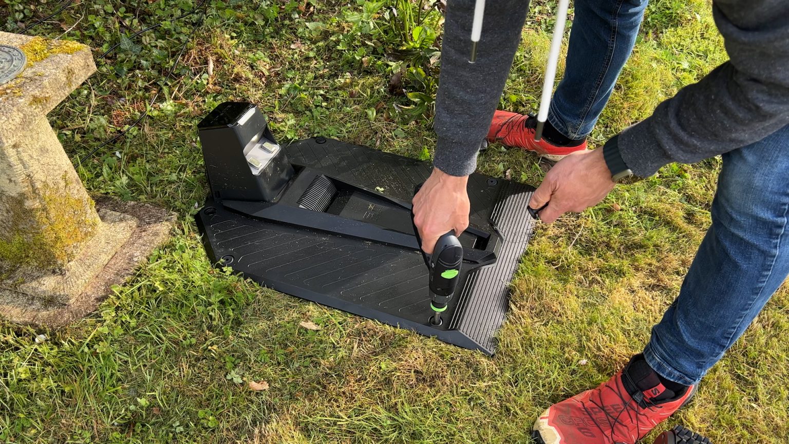 EcoFlow Blade Robotic Lawn Mower & Sweeper Review - The Technology Man