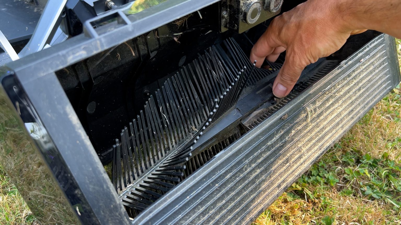 EcoFlow Blade Robotic Lawn Mower & Sweeper Review - The Technology Man